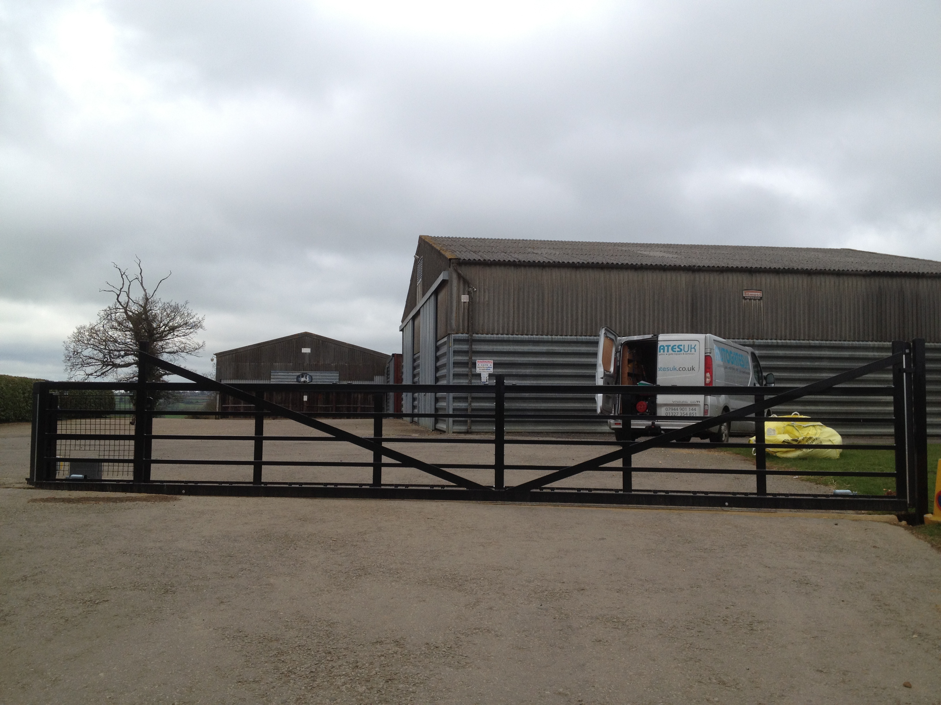 SLIDING GATES | AutoGates UK